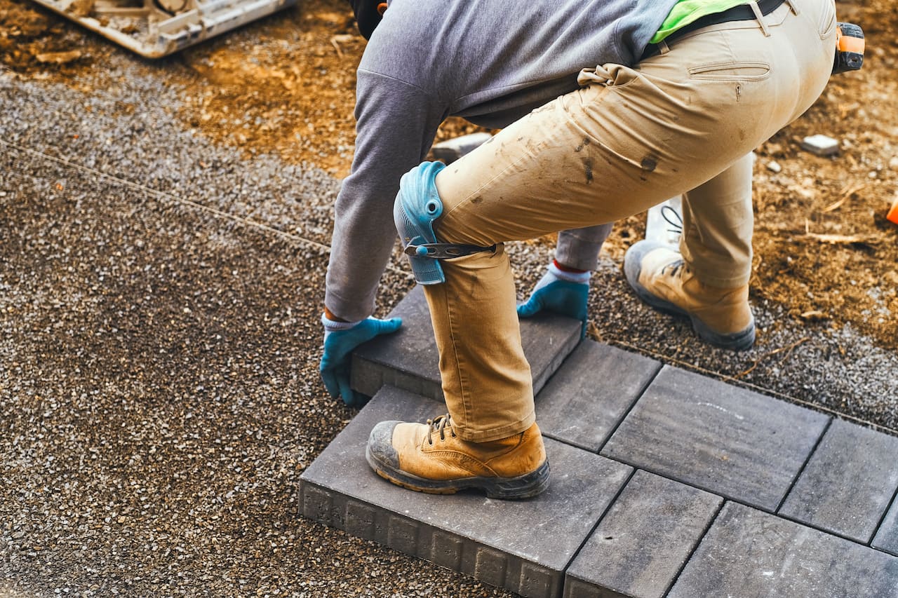 5 Benefits of Hiring a Professional Hardscaping Service for Homeowners ...